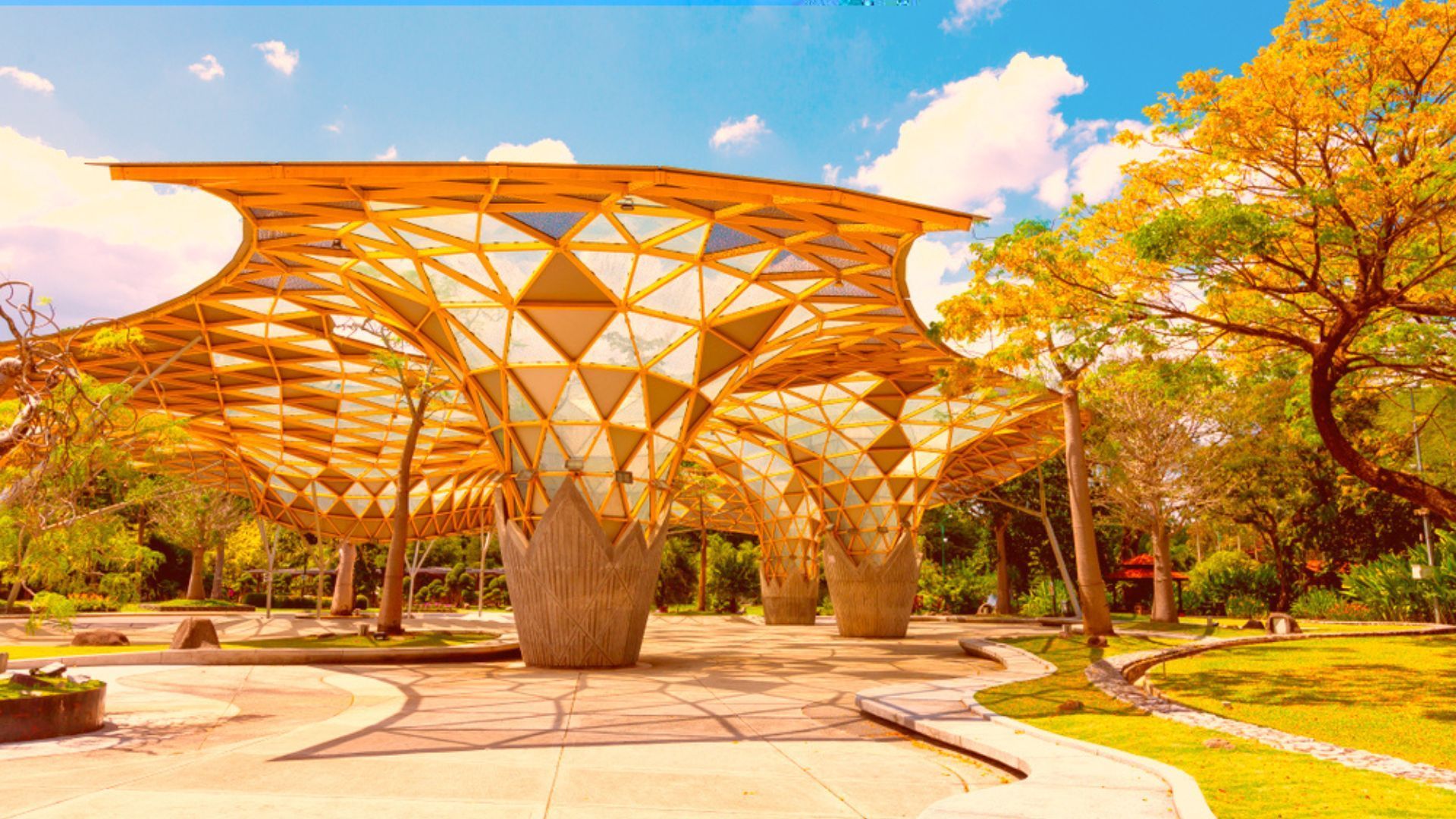 Singapore Itinerary: Explore Spellbinding Urban And Natural Wonders