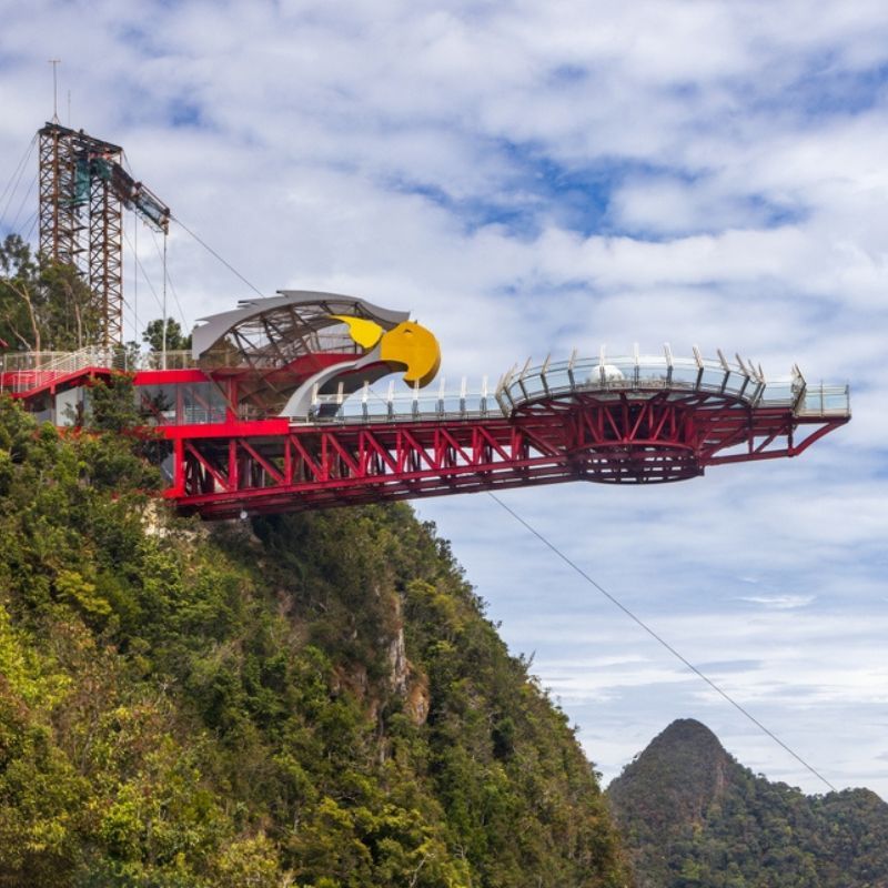 China Gets Its First Suspended Monorail In Wuhan