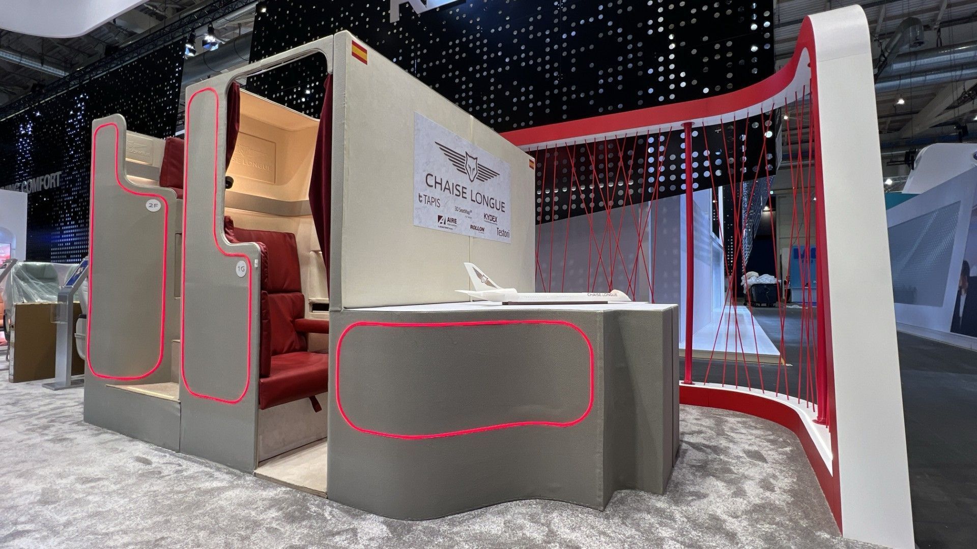 Reimagined First And Business-Class Seats On Double-Level Airplanes