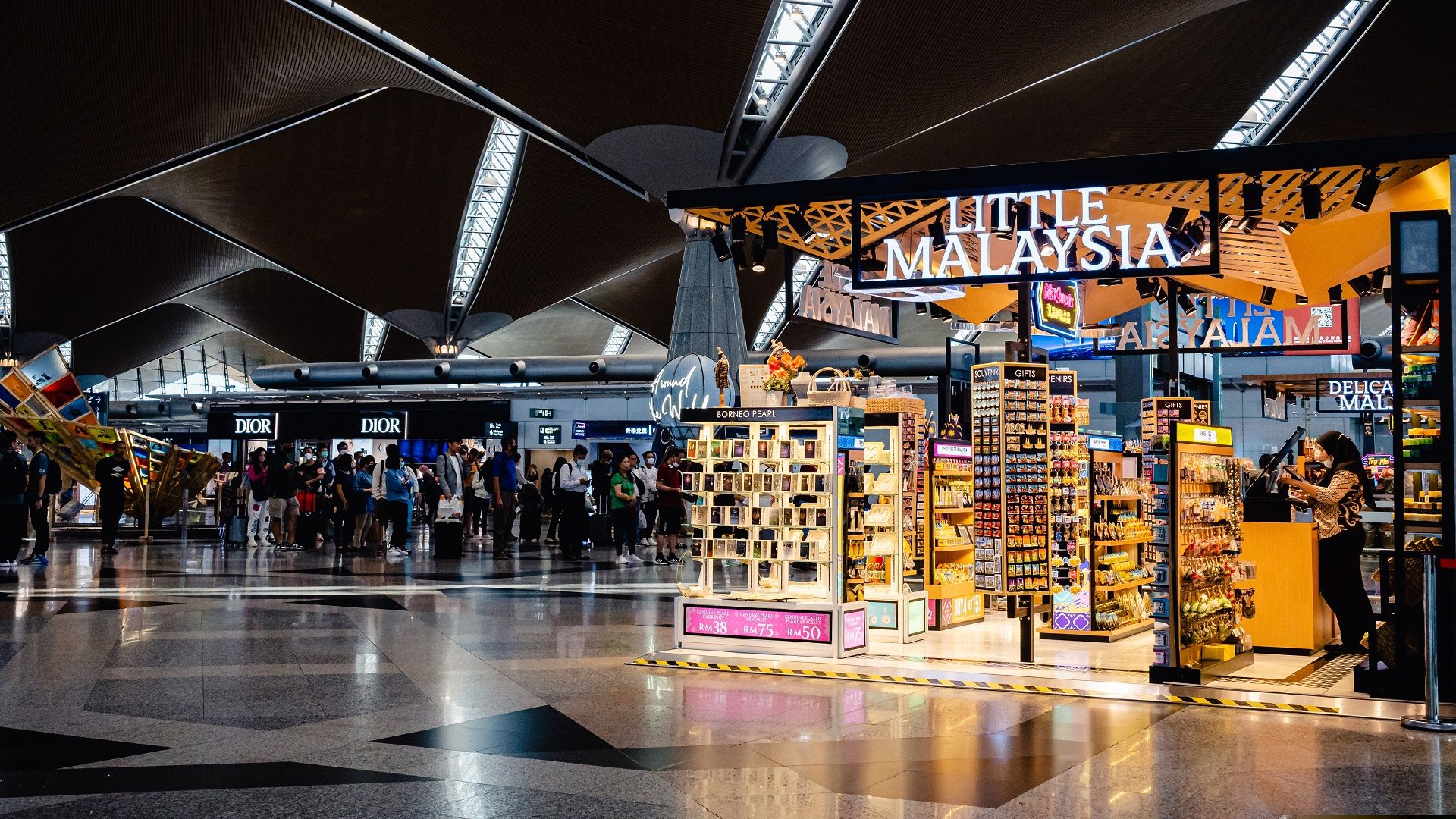8 Fun Things To Do At Kuala Lumpur International Airport (KLIA) Layover