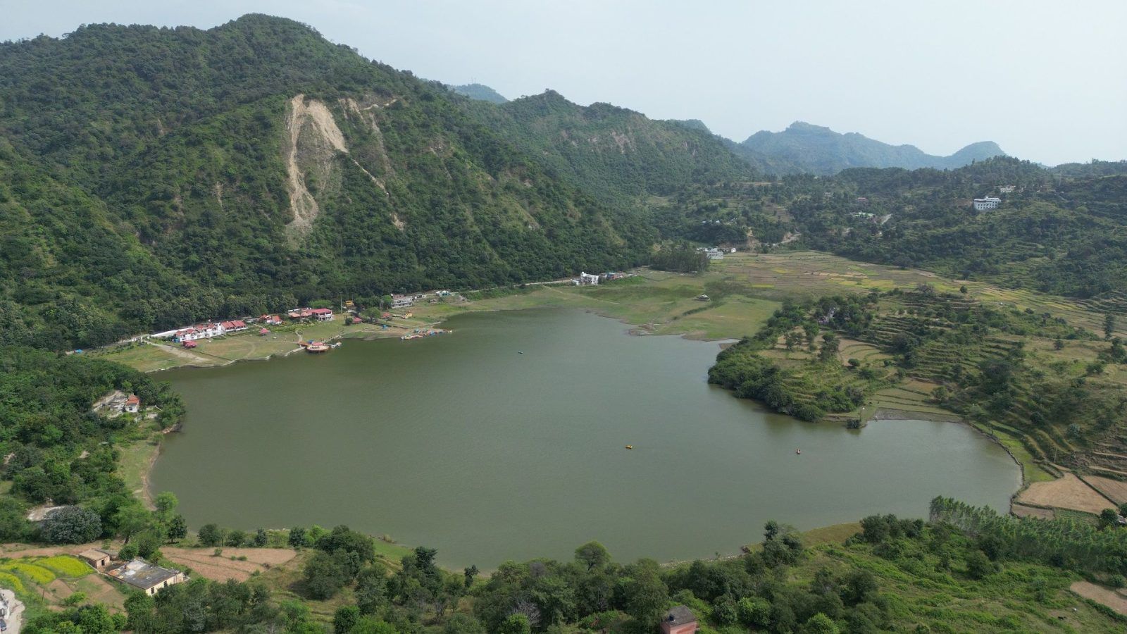 Lakes, Forts, Hills & Parks - These Are The Best Tourist Places In ...