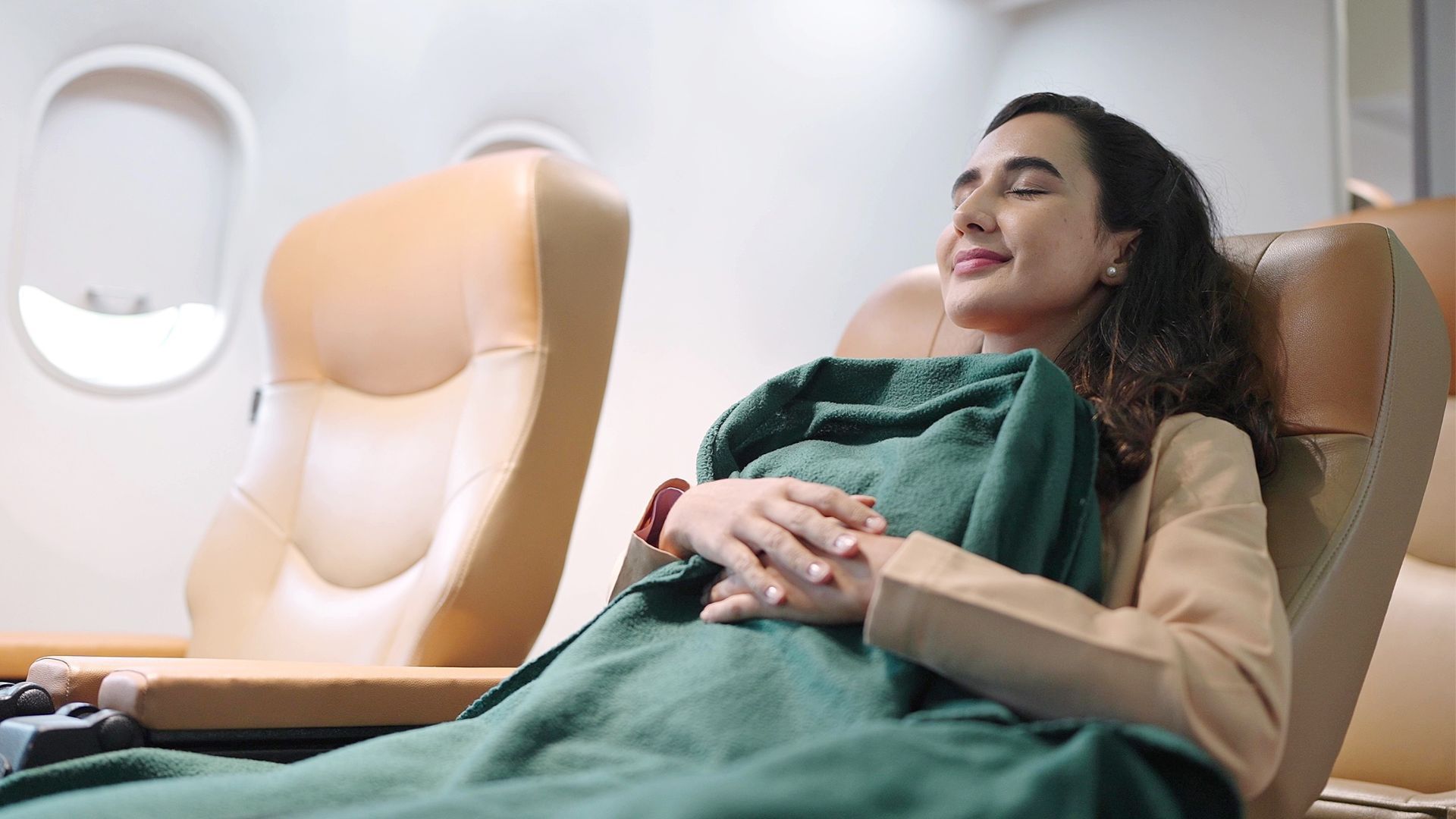 Long Haul Flight: Creative Tips By Cabin Crew To Make It Comfortable