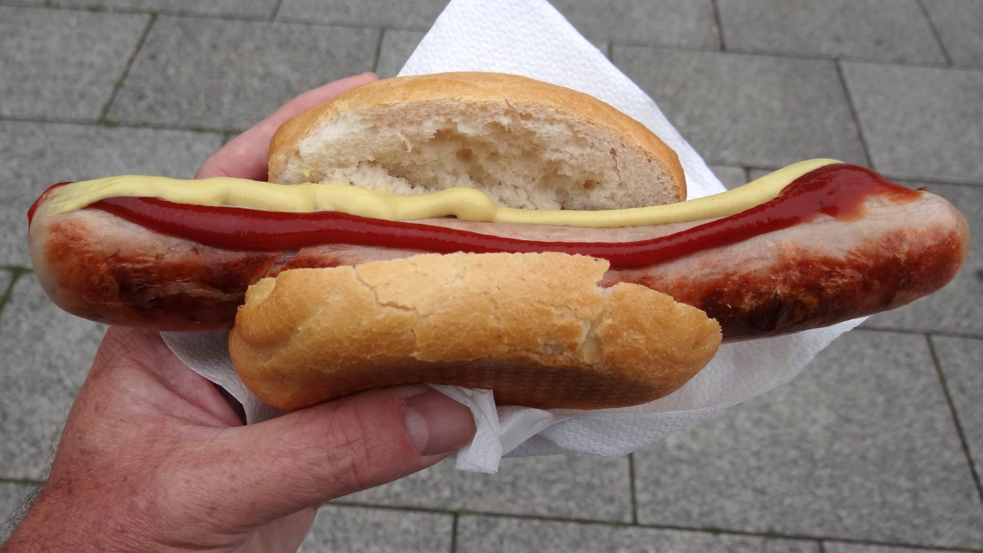 Germany Vs Canada: Guide To Choosing The Best Destination To Explore 2024