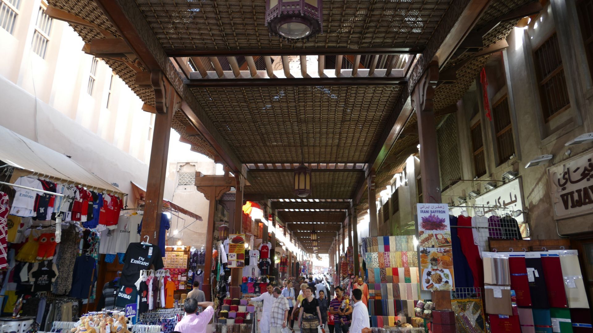 Old Dubai Town: A Walking Tour Through Historic Forts, Museums & Souks