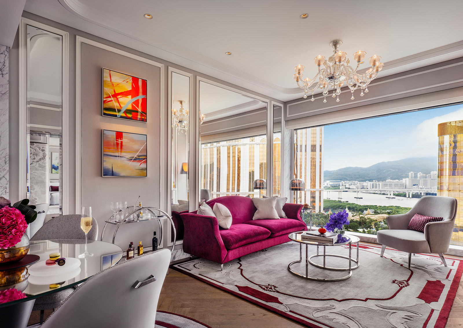 5 Things We Love About the Über-Luxe Galaxy Macau