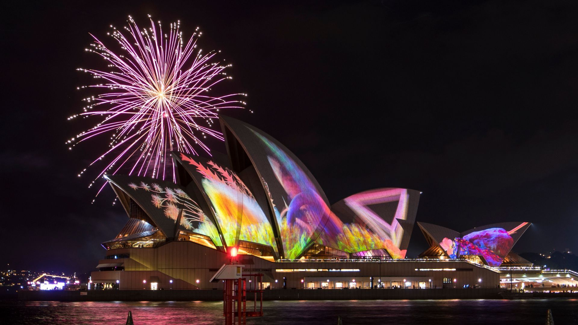 Christmas In Australia Is All About Sun, Sand, And Cheer