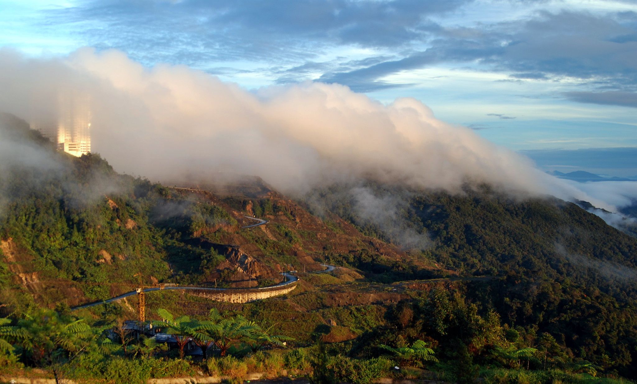 Malaysia Itinerary: Buzzing Cities, Beautiful Beaches, Cultural Immersion