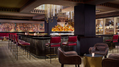 Discover a Luxurious Landmark in the Heart of the city at The St Regis ...
