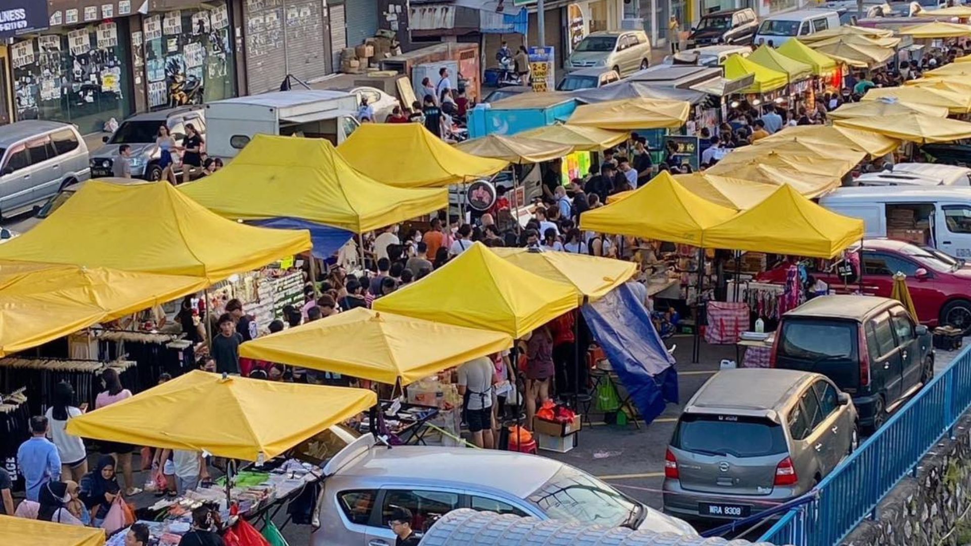Pasar Malam Taman Connaught: Visit Kuala Lumpur's Busy Night Market