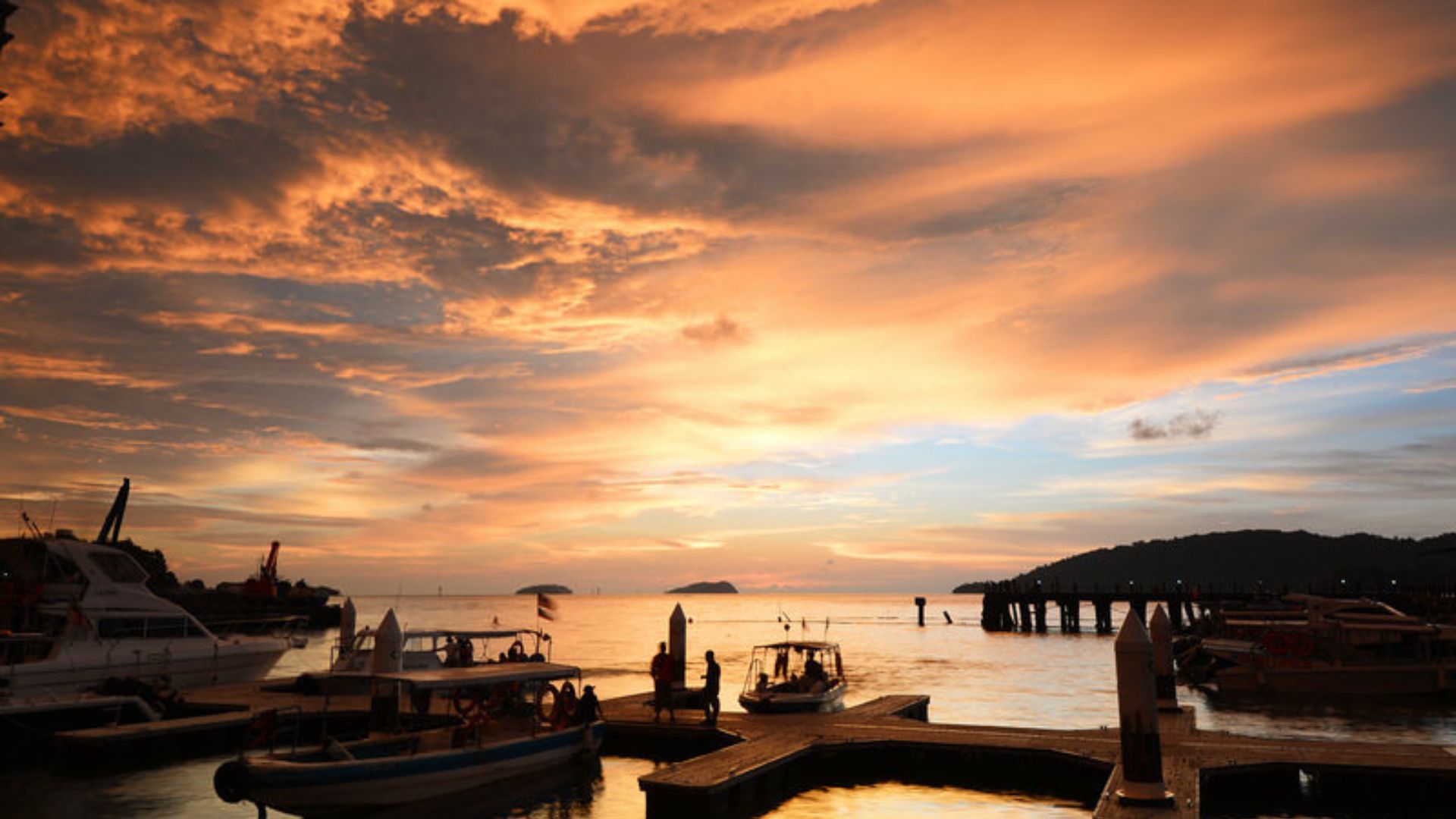 Fun Things To Do In Kota Kinabalu: Island-Hopping, River Rafting & More