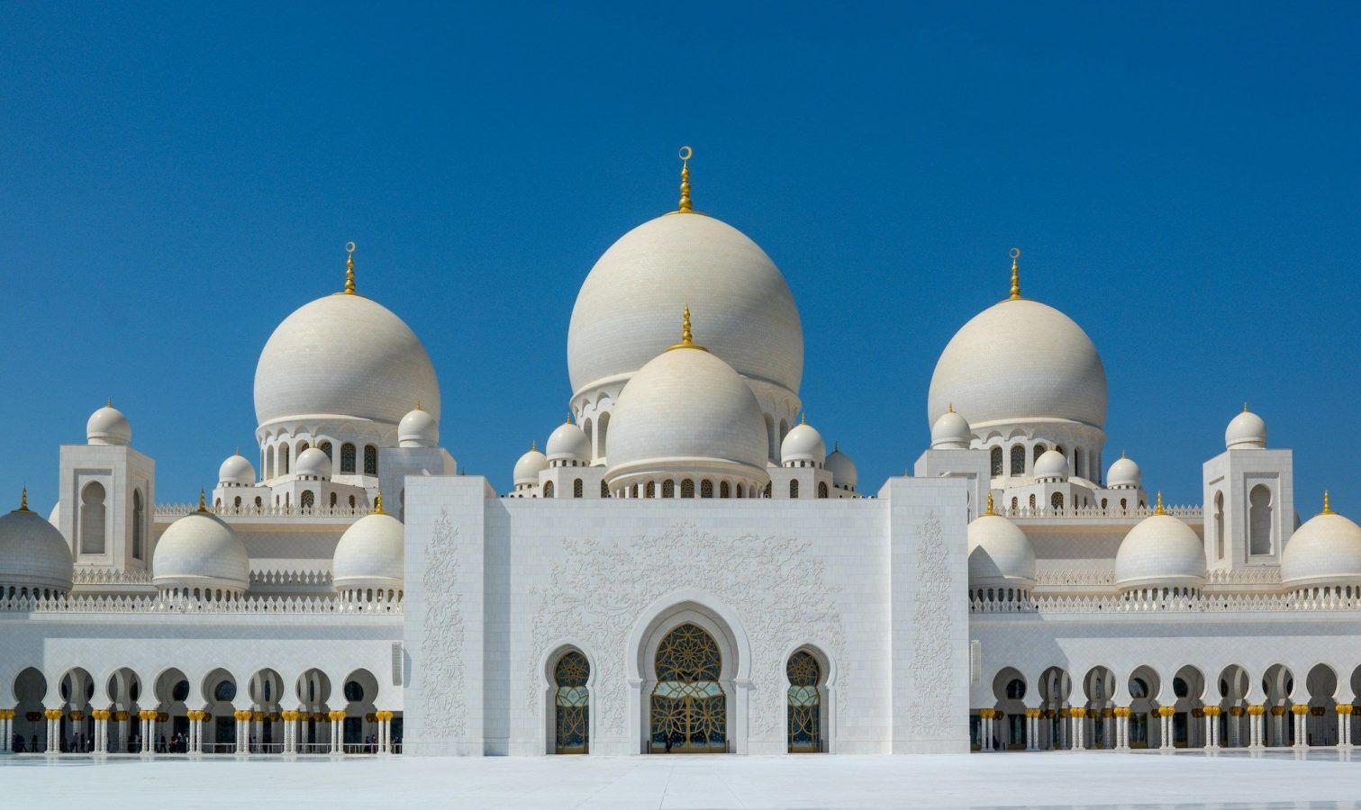 Top 10 Most Beautiful Mosques Around The World