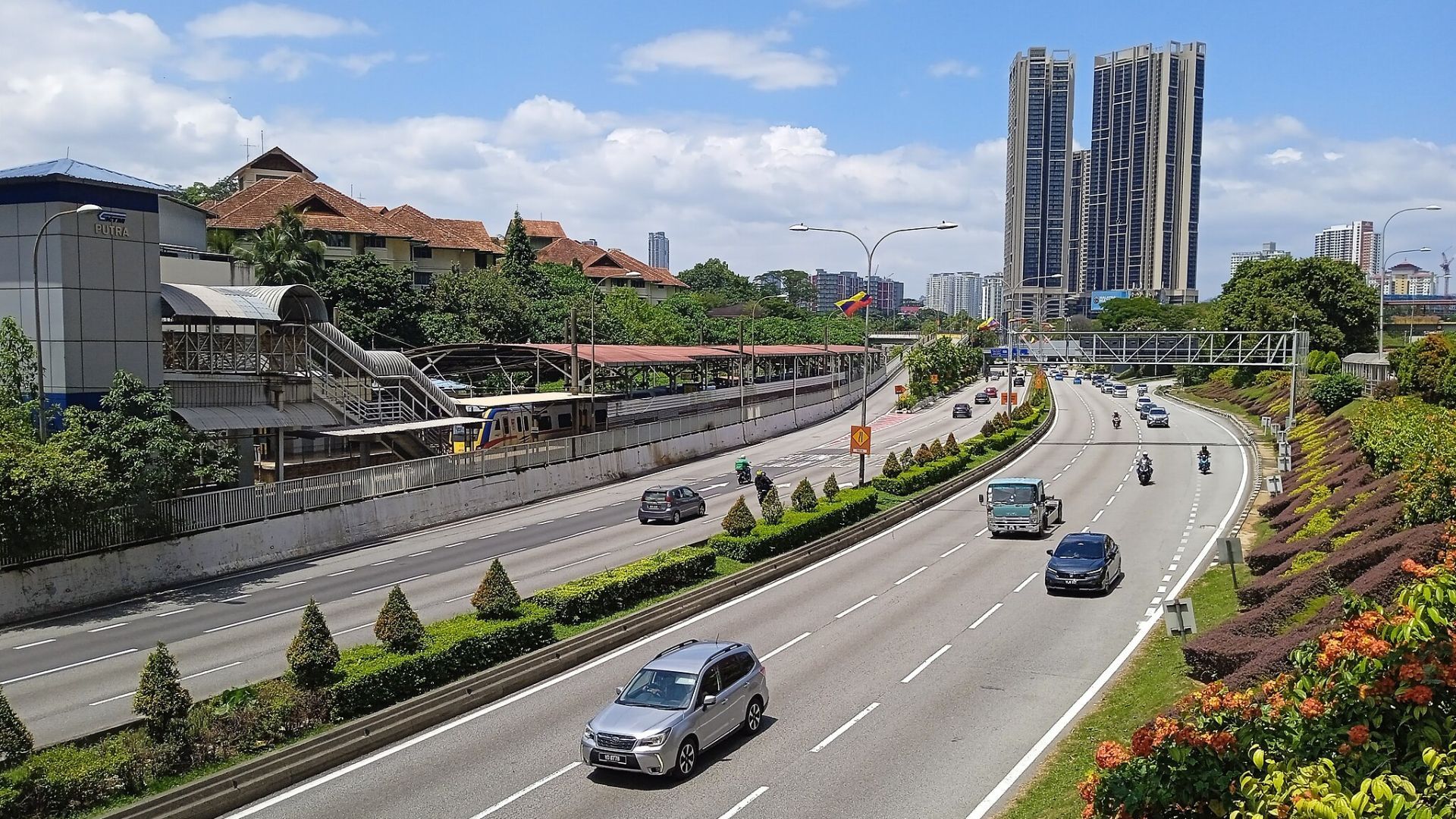 Public Transport In Malaysia: The Smart Traveller’s Guide To Easy Rides