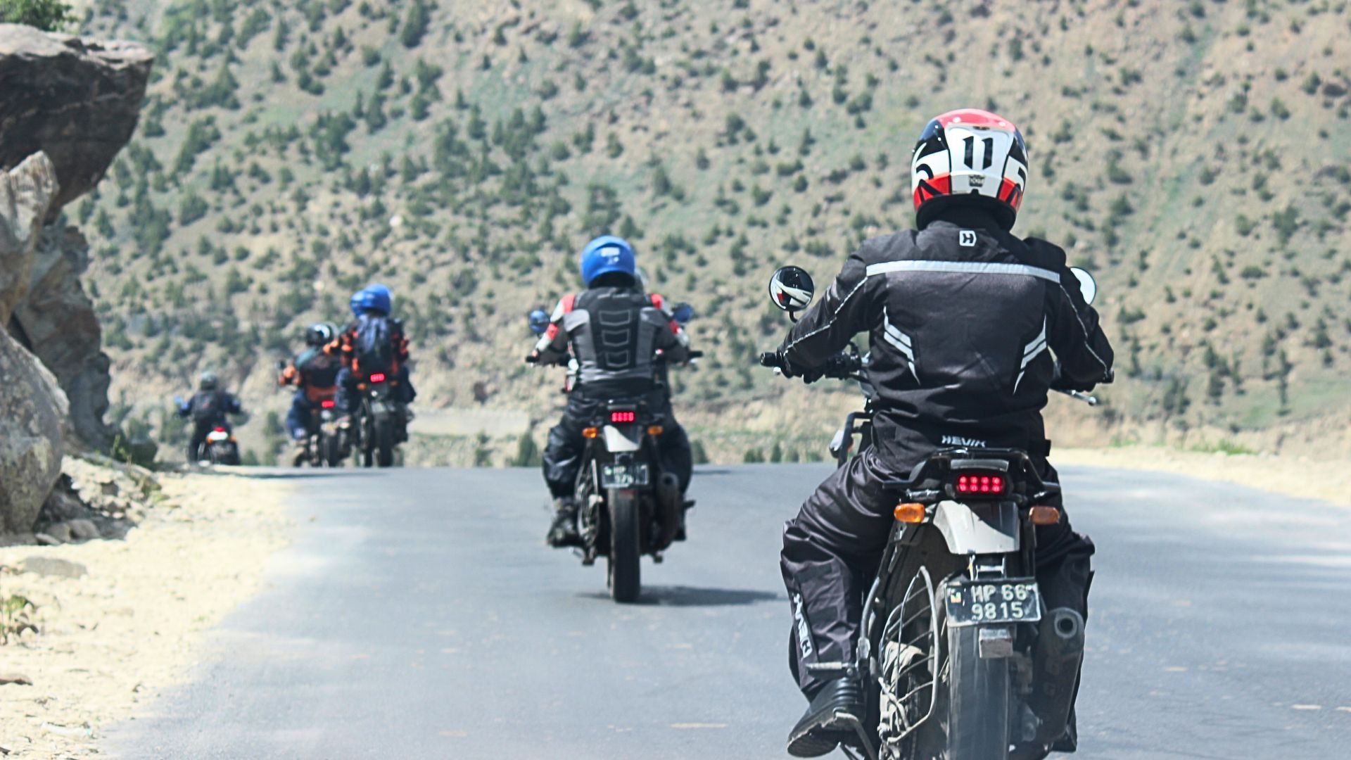 Himachal Pradesh Vs Uttarakhand: Which Himalayan Escape Is For you?