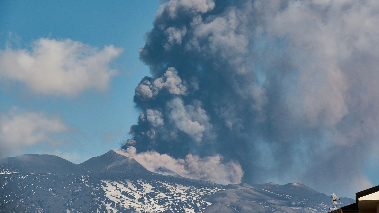 Mount Etna Erupts Again: Is It Safe To Travel To Sicily Right Now?