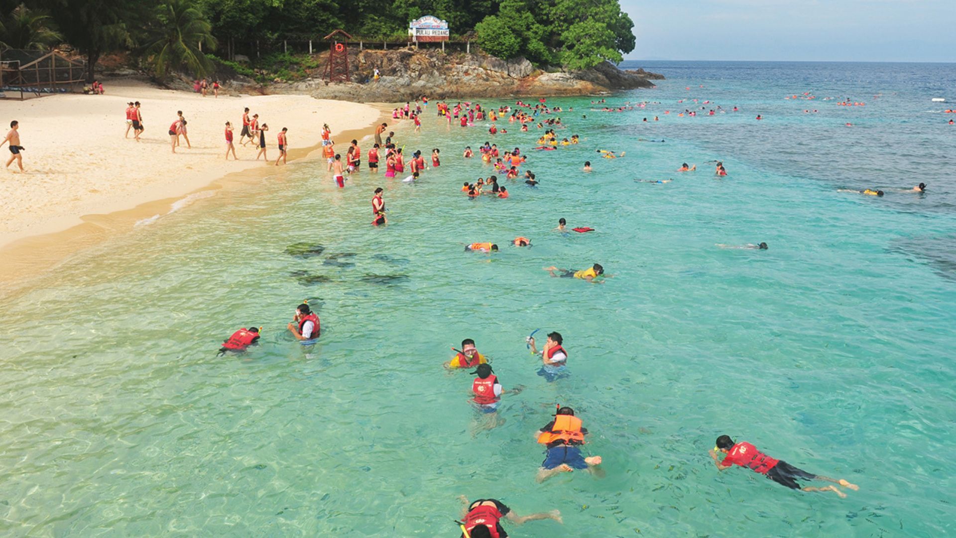 Redang Island: Beginner's Guide To Malaysia's Scuba Diving Paradise