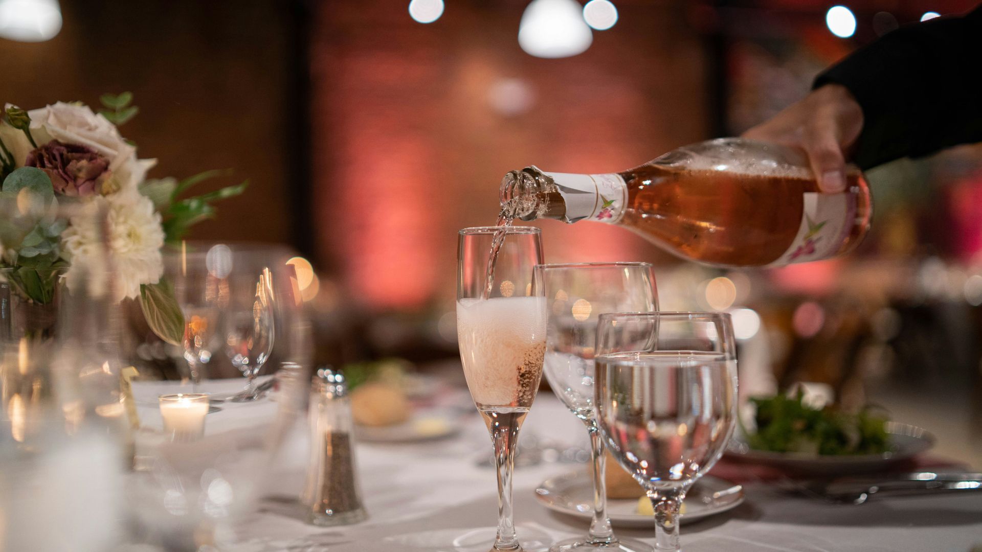 Sparkling Wines: Taste, Pair, & Travel To The World’s Best Vineyards