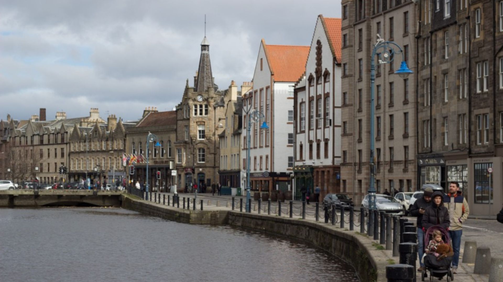 Things To Do In Edinburgh: Castles, Old Town Walks, Arthur’s Seat & More